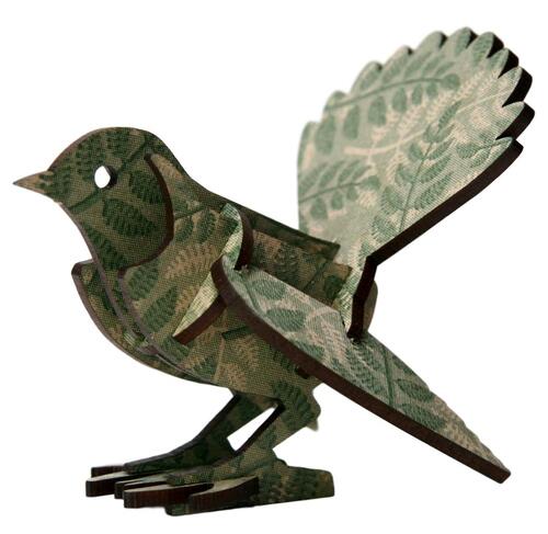 Abstract Fantail | The Ribbon Rose